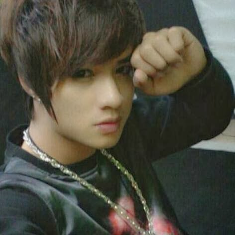 M y a n m a r H u n k s: Aung Lay @ Selfie