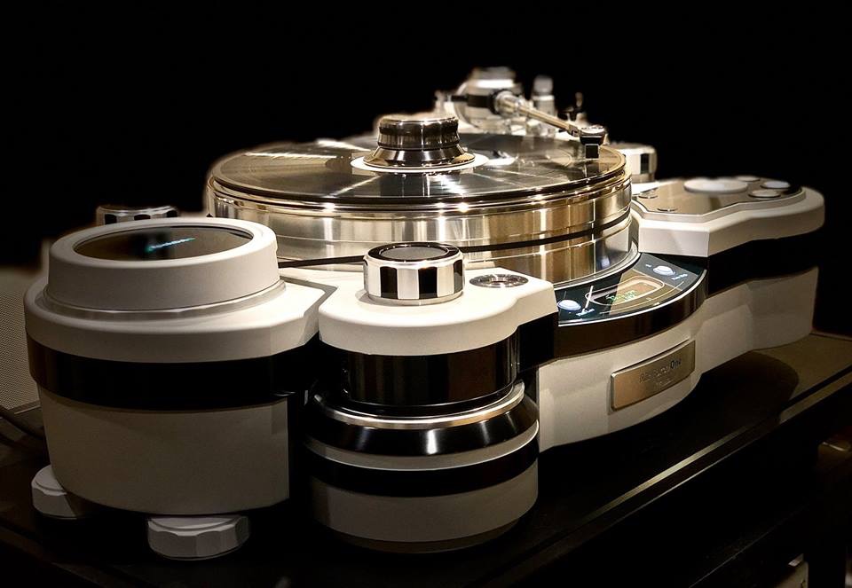 TECHDAS AF1 PREMIUM TURNTABLE – M & S | Ultimate High-Fidelity