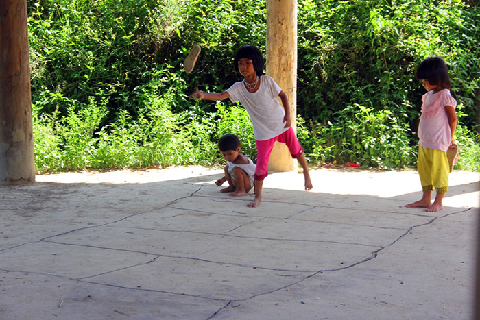 Trò chơi dân gian - Trò chơi nhảy lò cò - Trò Chơi Tập Thể