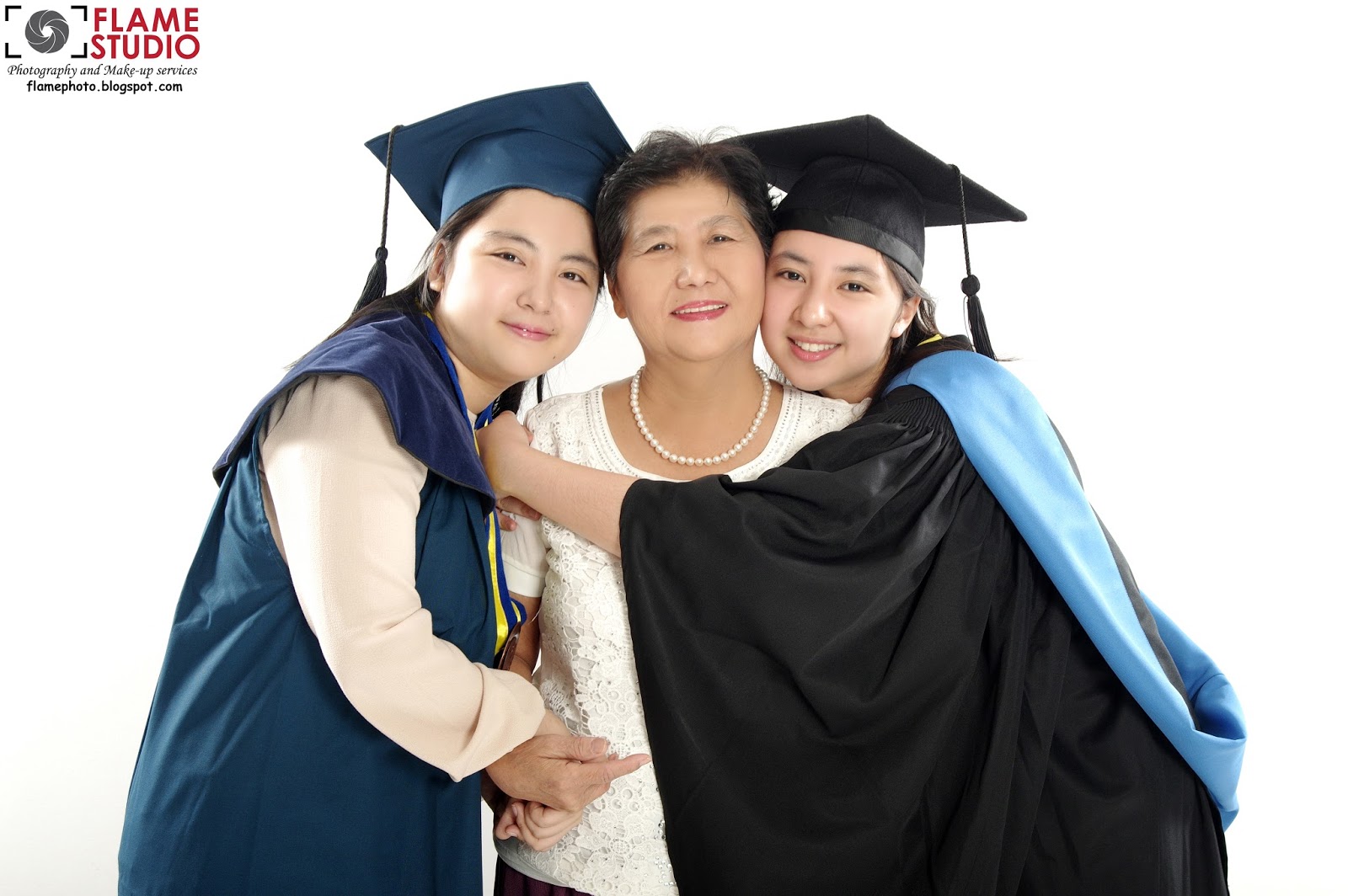 Flame Graduation Photography Studio: (71) Graduation Convocation Family ...
