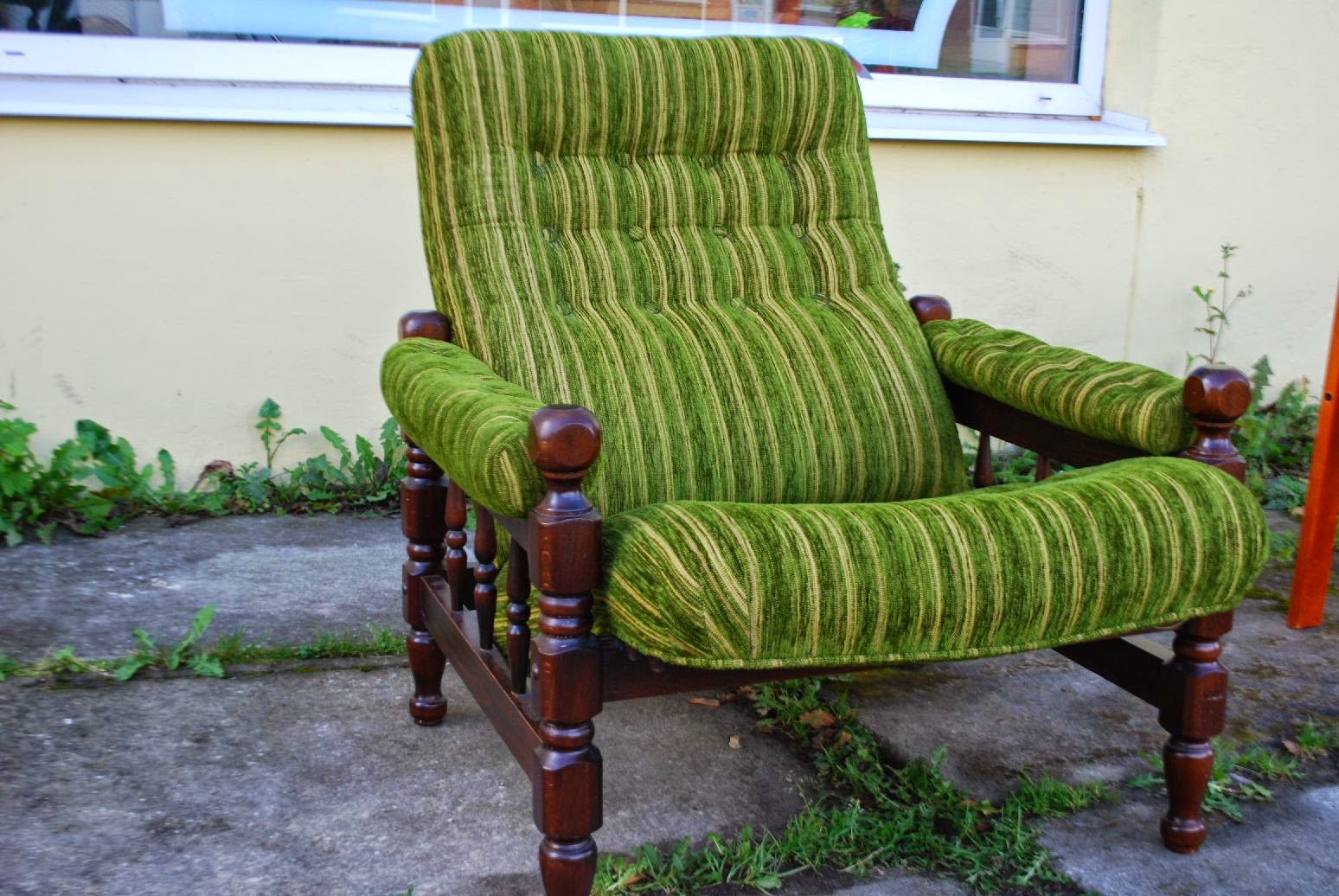 Lietotas mēbeles - God Hand IK: Lietotas mēbeles Rīgā