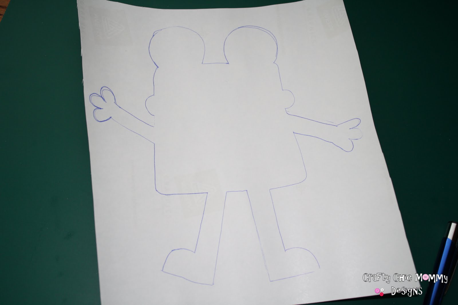 Crafty Chic Mommy: CHEAP DIY VINYL ART