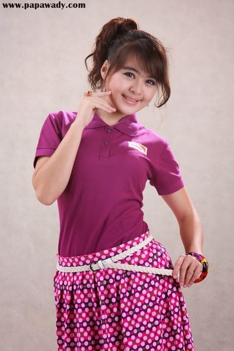 May Thet Khine Cute Snapshots