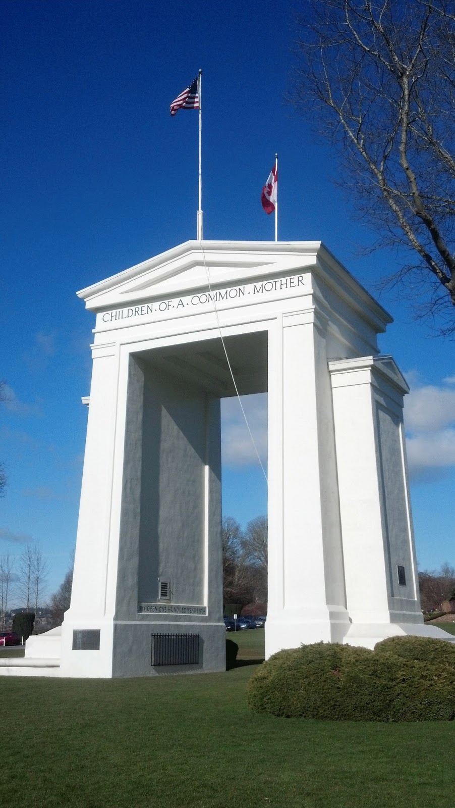 My View of the Honeypot: Washington State Park GeoTour - Stop #2 Peace Arch