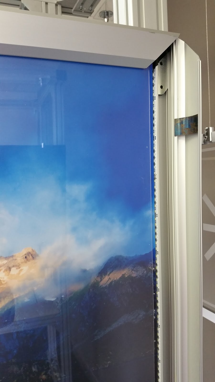 LED Light Boxes: Frame of Mind – LED Displays