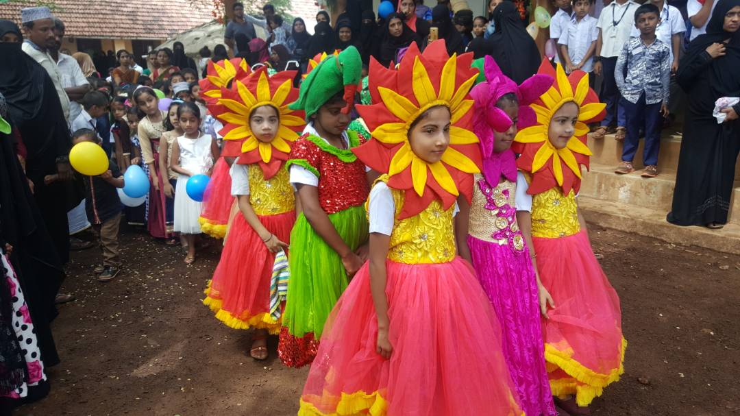 Mogral GVHSS: പ്രവേശനോത്സവം 2017-18