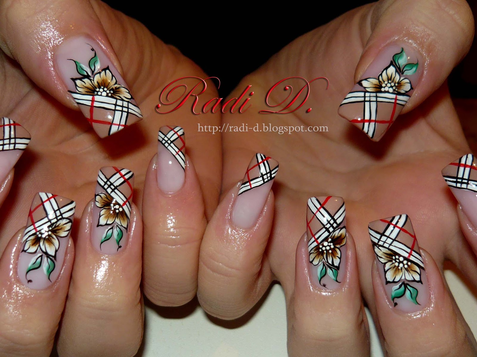 It`s all about nails: Burberry Nails