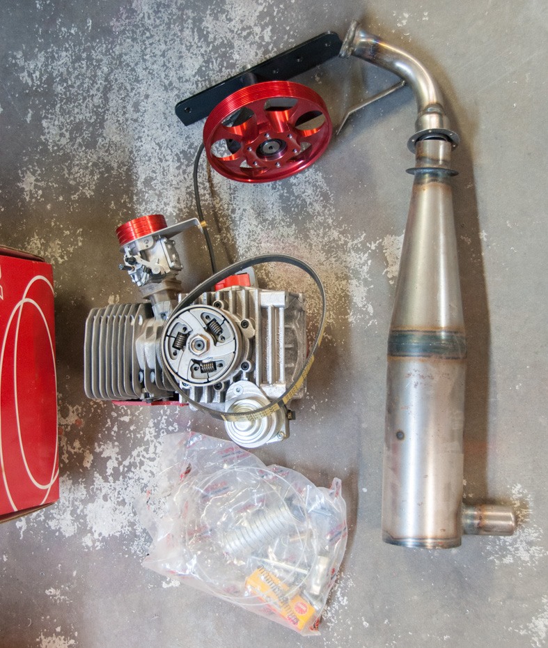 Standard Pilot Blog: FOR SALE: RAKET carting engine, New In Box