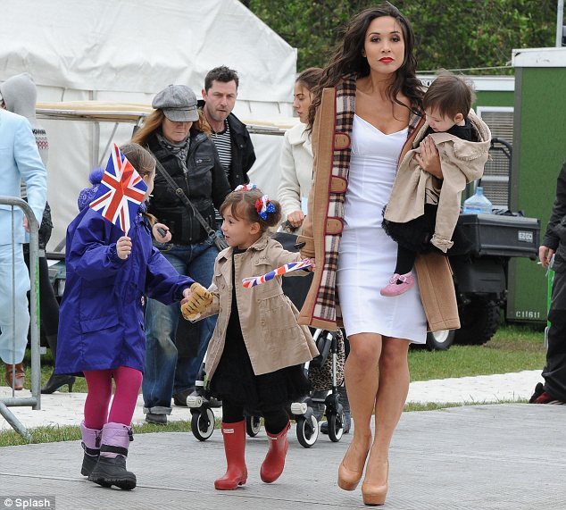 Hello Celebrity: 'How can I tell them their daddy is never coming home ...