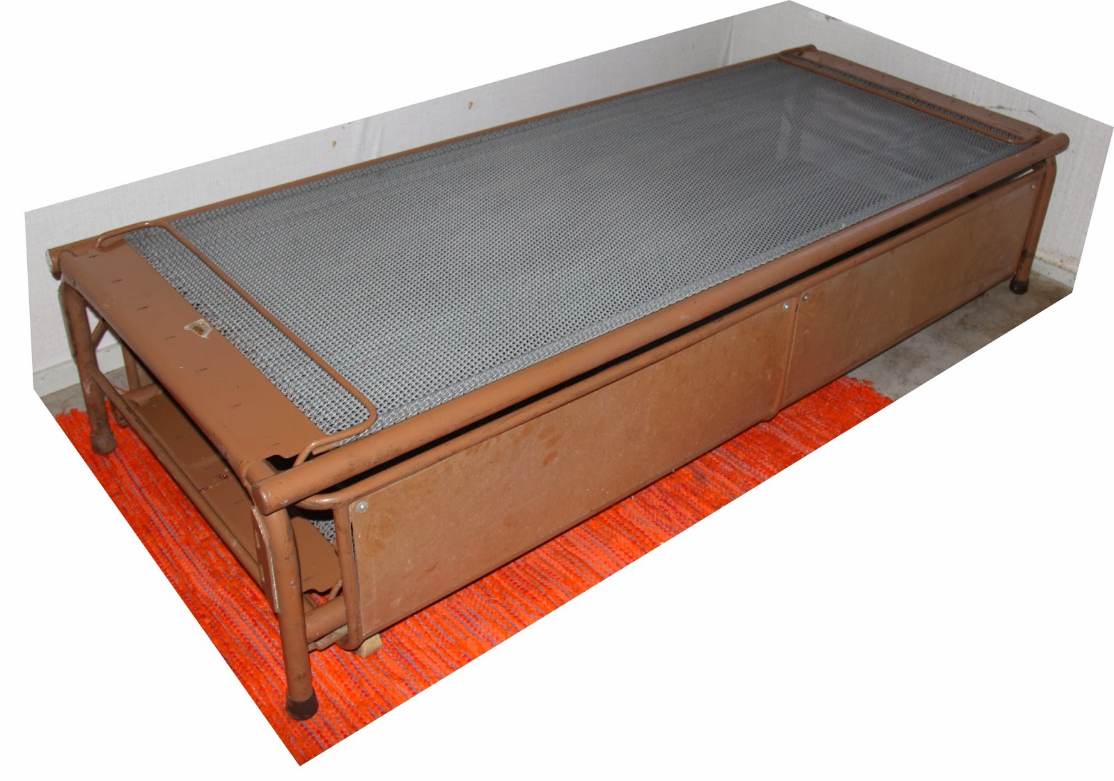 Linnakallion tupa: Myydään heteka