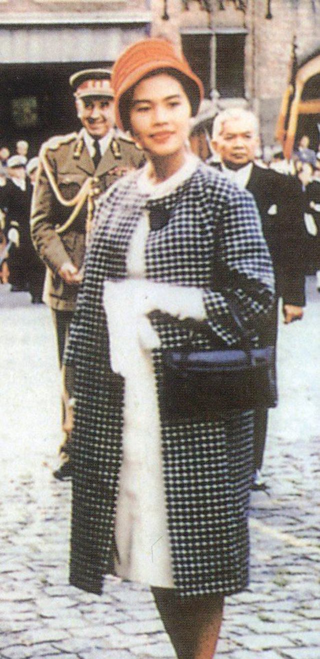 Queen Sirikit in Younger Days: 40 Beautiful Color Photographs of the ...