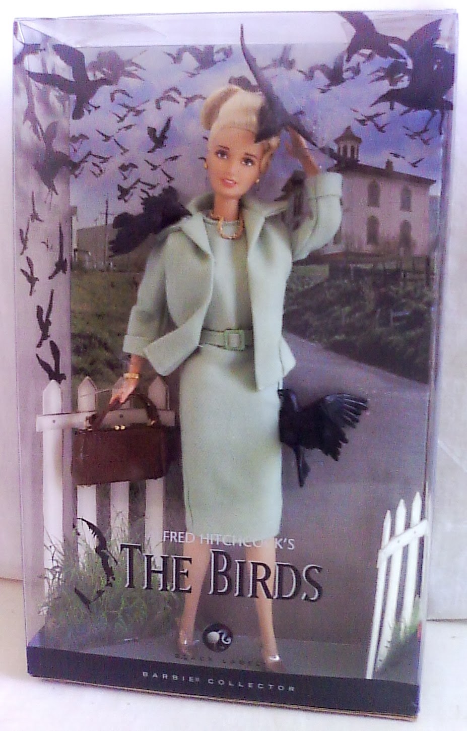 Teporingo Rojo: THE BIRDS BARBIE DOLL