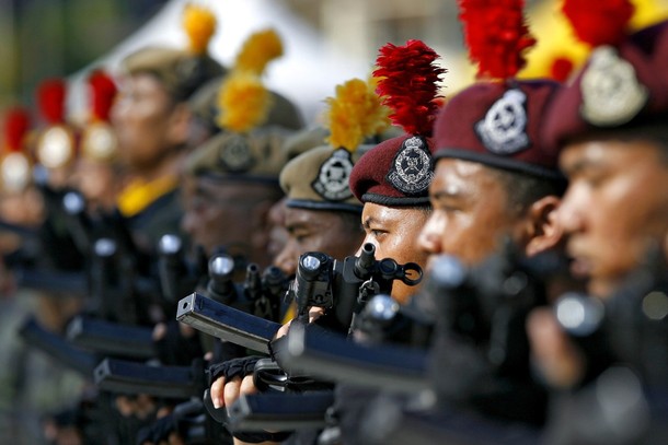 UTK (Red Beret) & VAT-69 (Sand Beret) | Sejarah ILMU DAN PENGETAHUAN