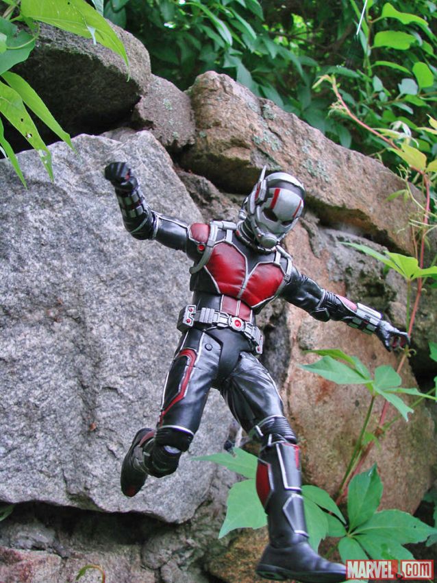 Exclusive Marvel Select Ant-Man Unveiled