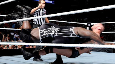 WWE In live!!!!: RANDY ORTON vs MARK HENRY