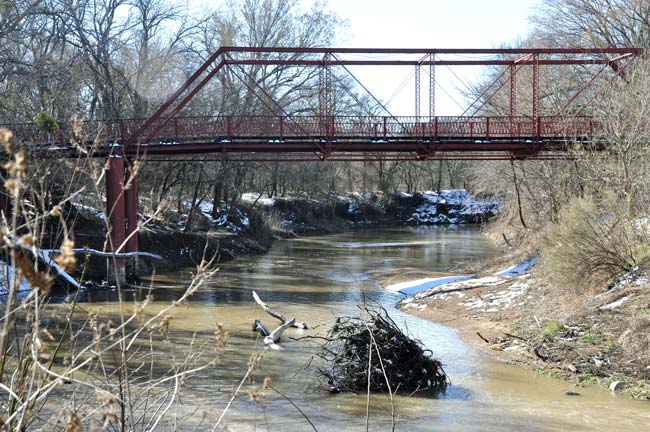 One Dusty Track: Spooky Alton Bridge
