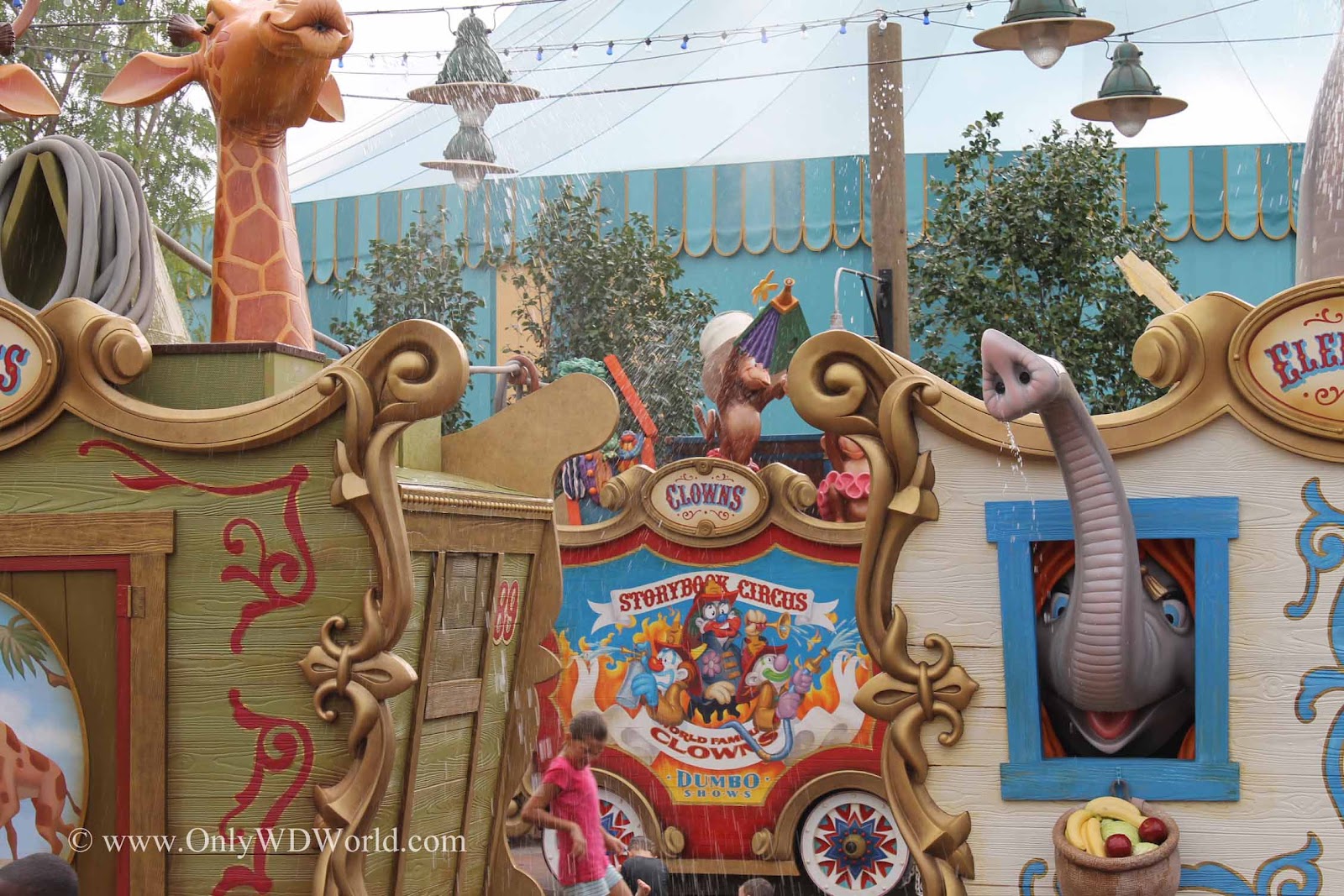 Fun In Disney World Sun At New Casey Jr Splash 'N' Soak Station ...