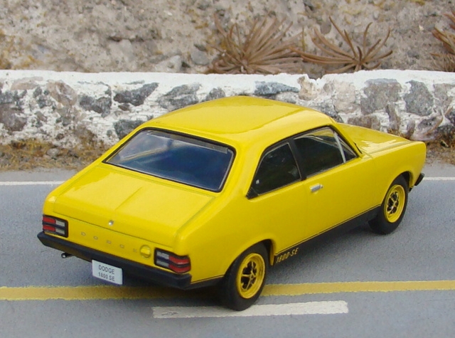 CRUISER - Clásicos en escala 1/43 (1:43 Classics): DODGE 1800 SE (1975)