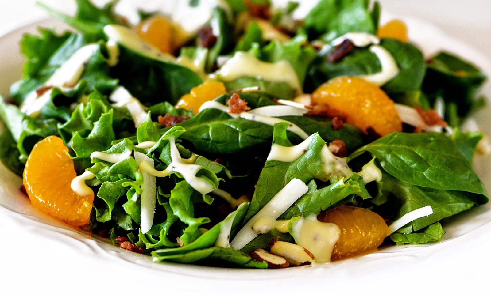 Arta gustului: 5 salate delicioase pentru o vara sanatoasa