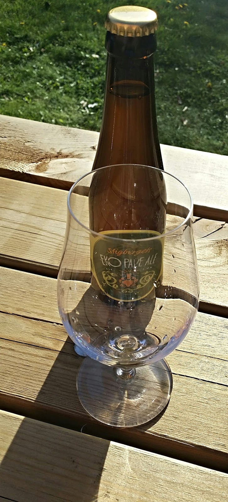 Alf Tycker Om Öl: Alf testar Ölglas - Orrefors Beer