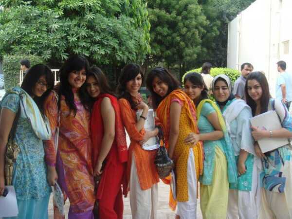 Pk Hot Girl: Pakistani School Girls