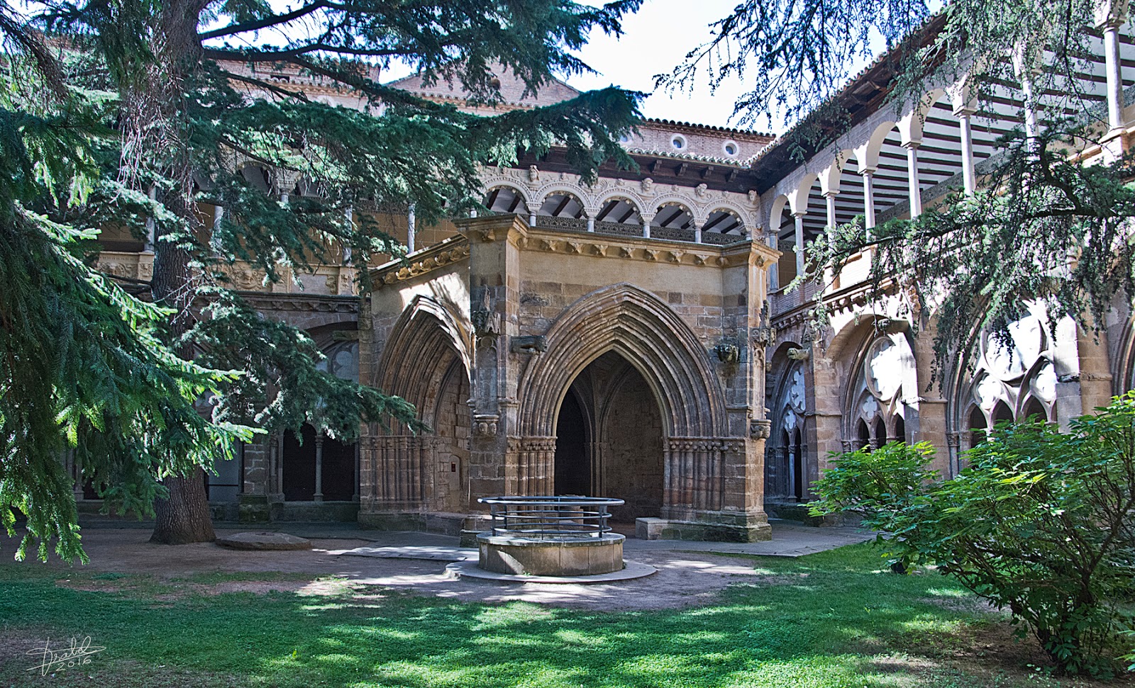 ESCAPANDO DE LA MAGIA: MONASTERIO DE VERUELA