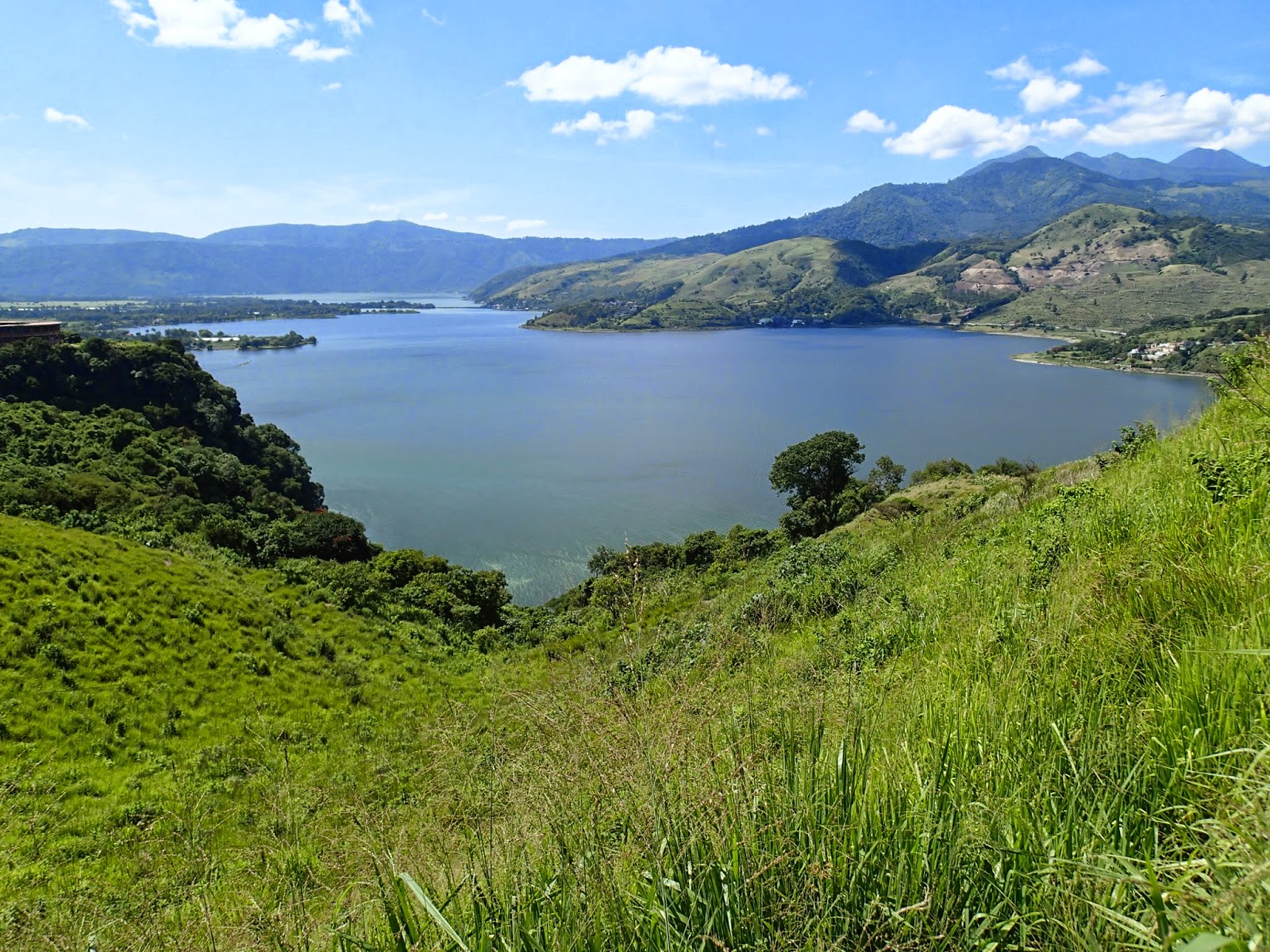 Two Year Itch: Pedaleando por El Lago Amatitlan - Bike Ride to Amatitlan!