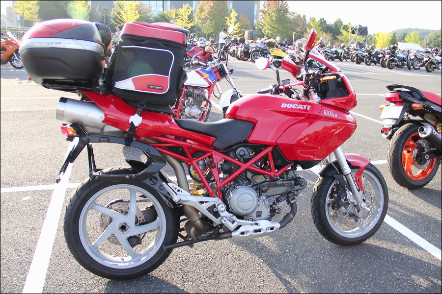 ROAD RIDER: Street motorcycle in Japan - Ducati Multistrada 1000DS ...