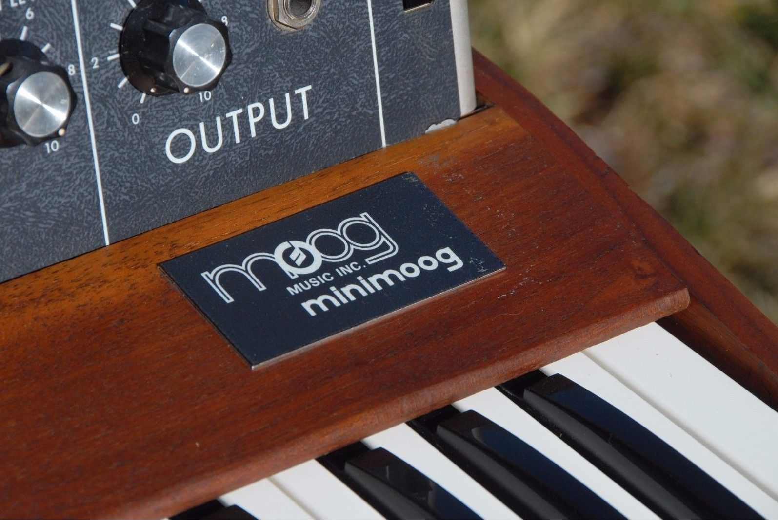 MATRIXSYNTH: Minimoog Model D Vintage Analog Synthesizer with old osc ...