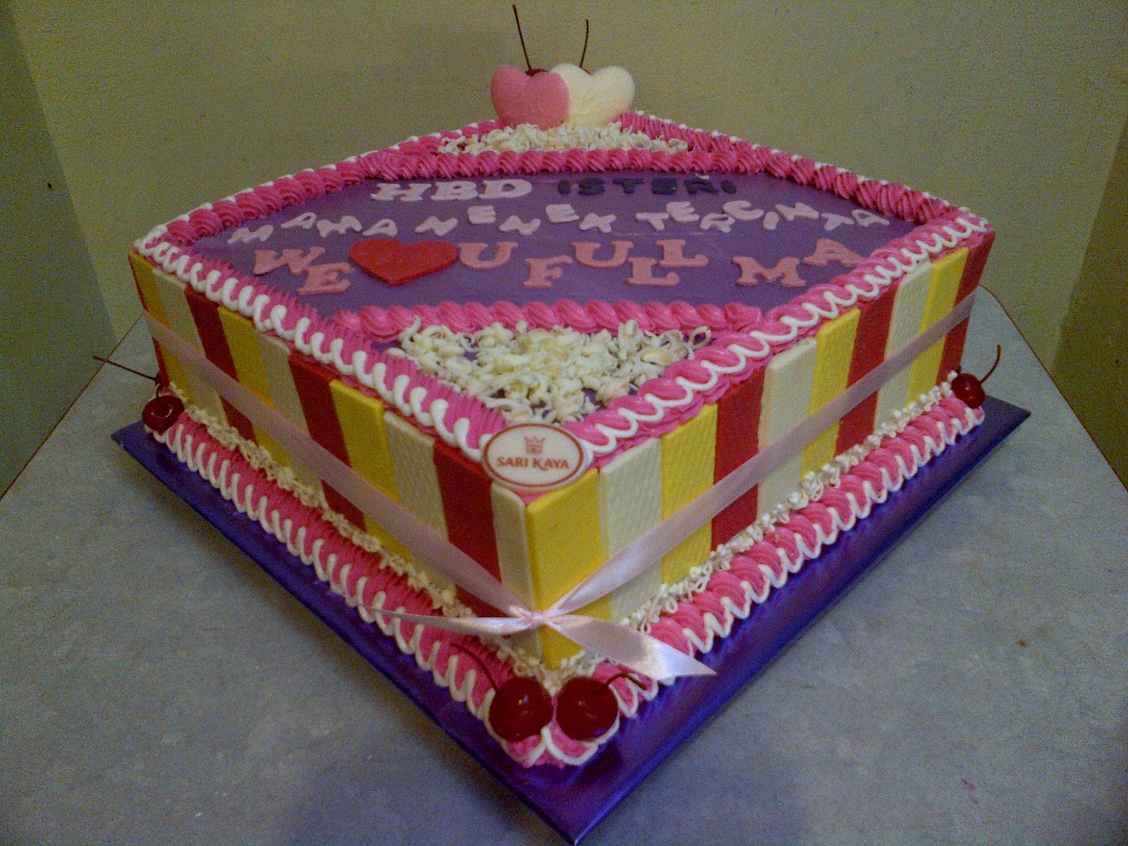 sarikaya cakes: COLOURFULL CAKE SIZE 30 X 30 CM