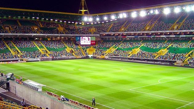 RED (vermelho) = relvado verde? ~ A Norte de Alvalade