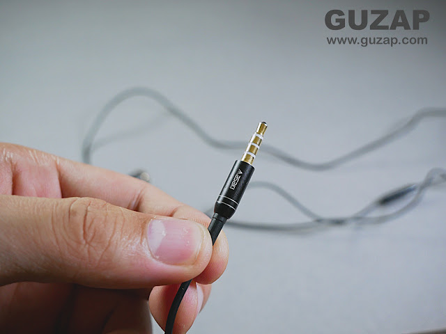 GUZAP: รีวิวหูฟัง 7-11 ราคาเพียง 199.- รุ่นใหม่เบสนุ่ม เสียงเพราะ เกินราคา