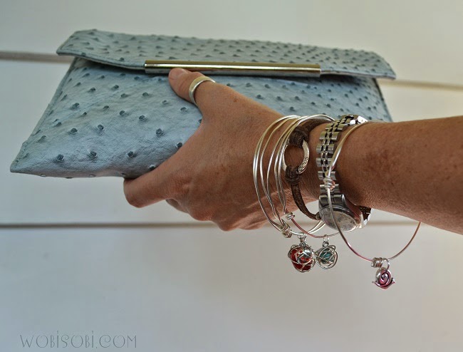 WobiSobi: Expandable Wire Bangle With Charm, DIY