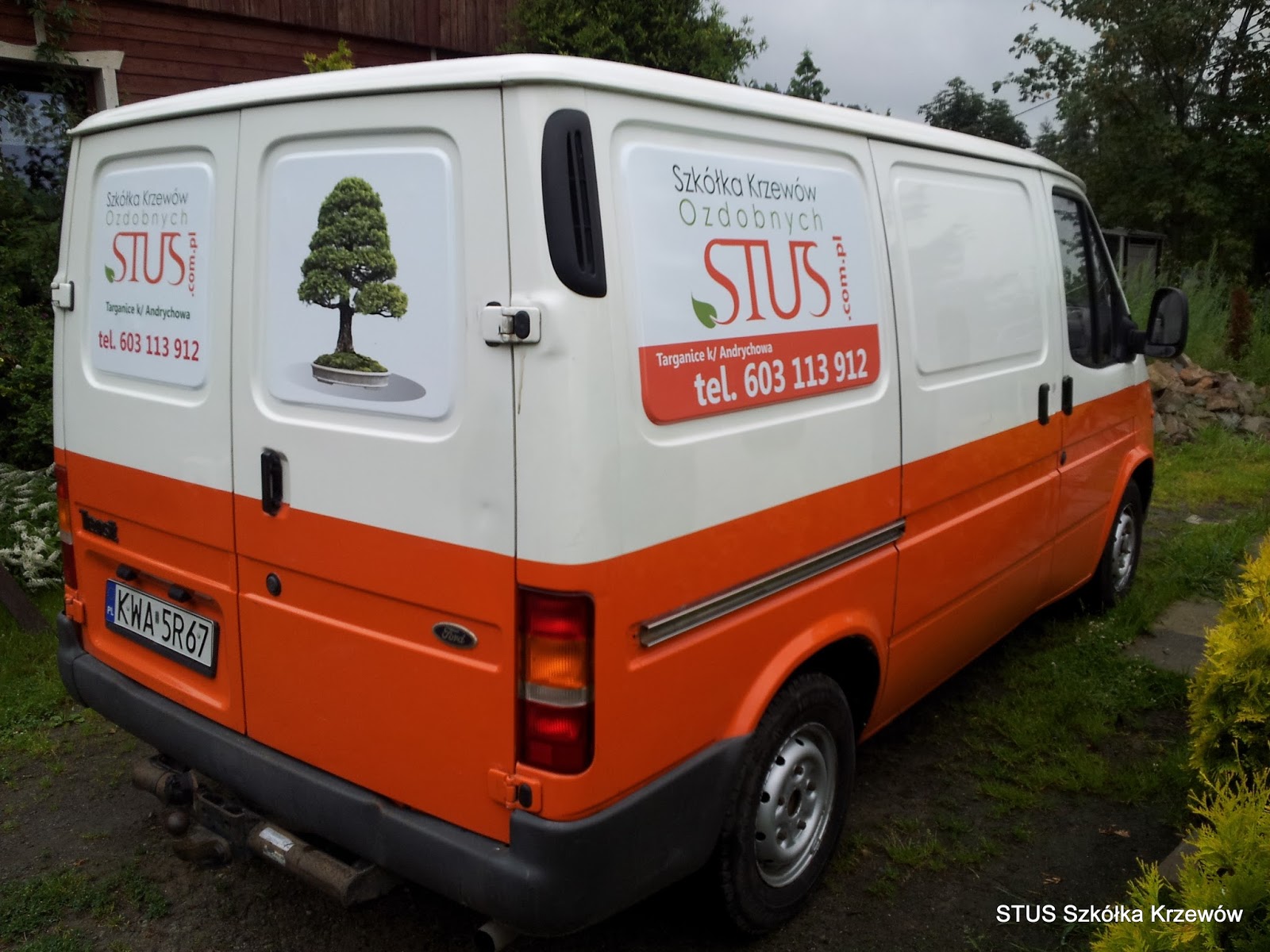 Ogrodniczy Blog: obklejamy busika!