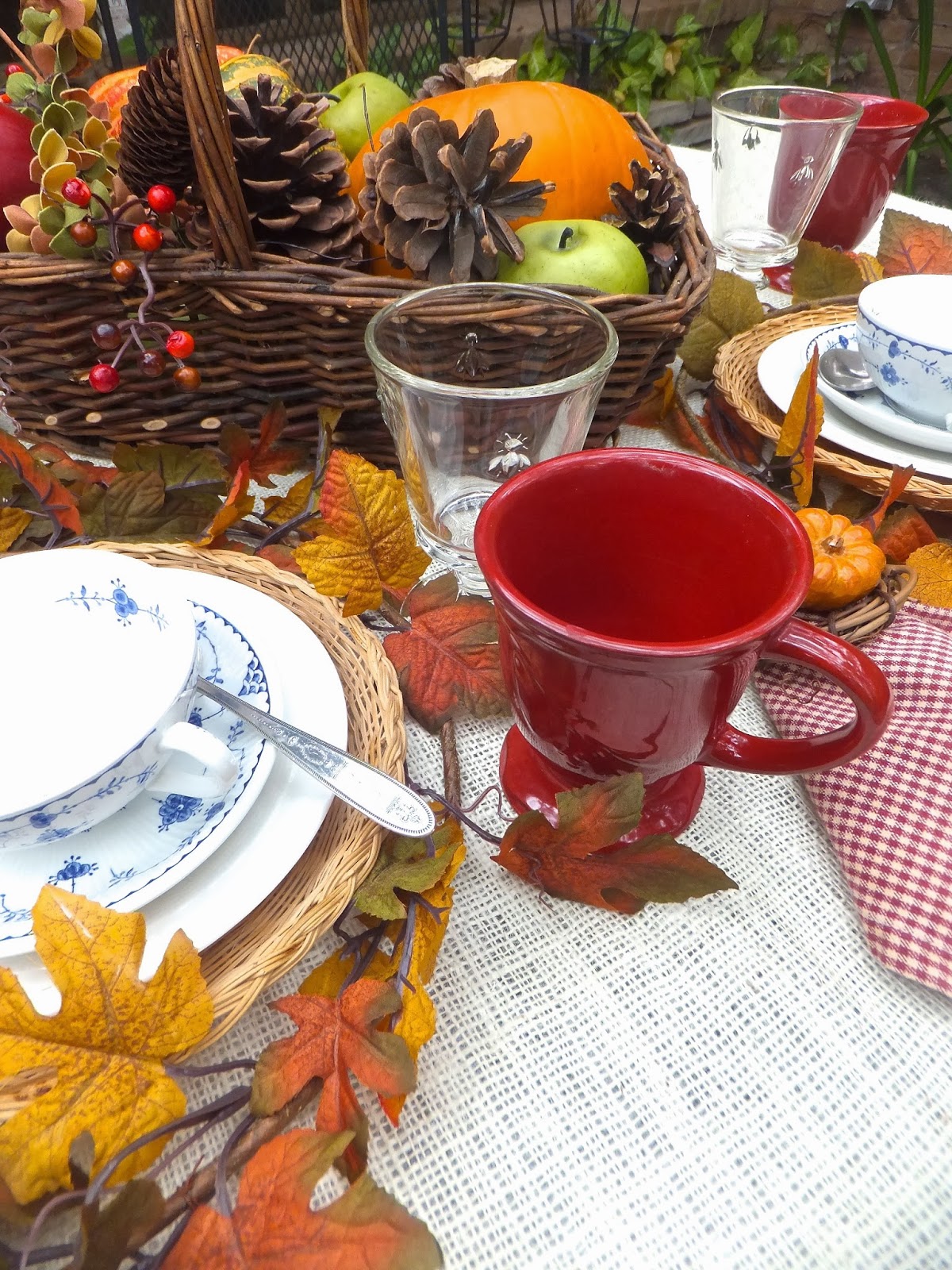 Ash Tree Cottage: It's Finally Fall Y'all Lunch