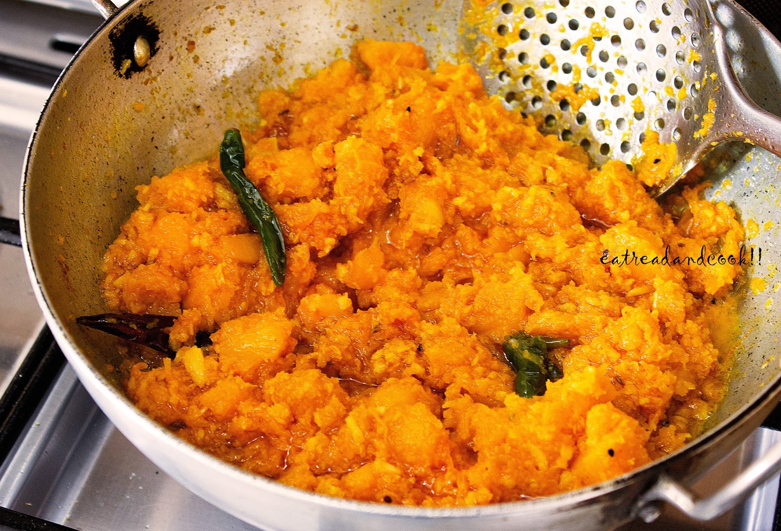 Narkel Kumro ~ Bengali Pumpkin and Coconut Curry