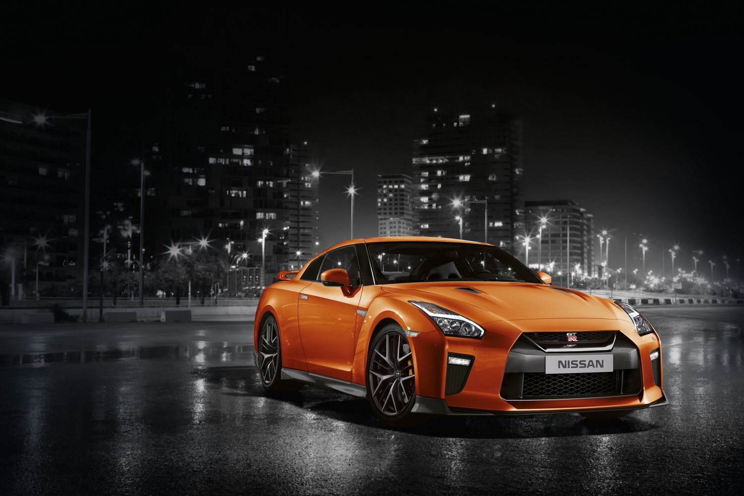 THE ULTIMATE CAR GUIDE: Car Profiles - Nissan GT-R
