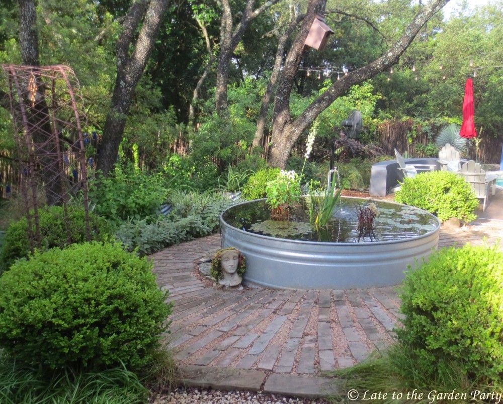 Late to the Garden Party: Digging into Pam Penick's Garden (Garden ...