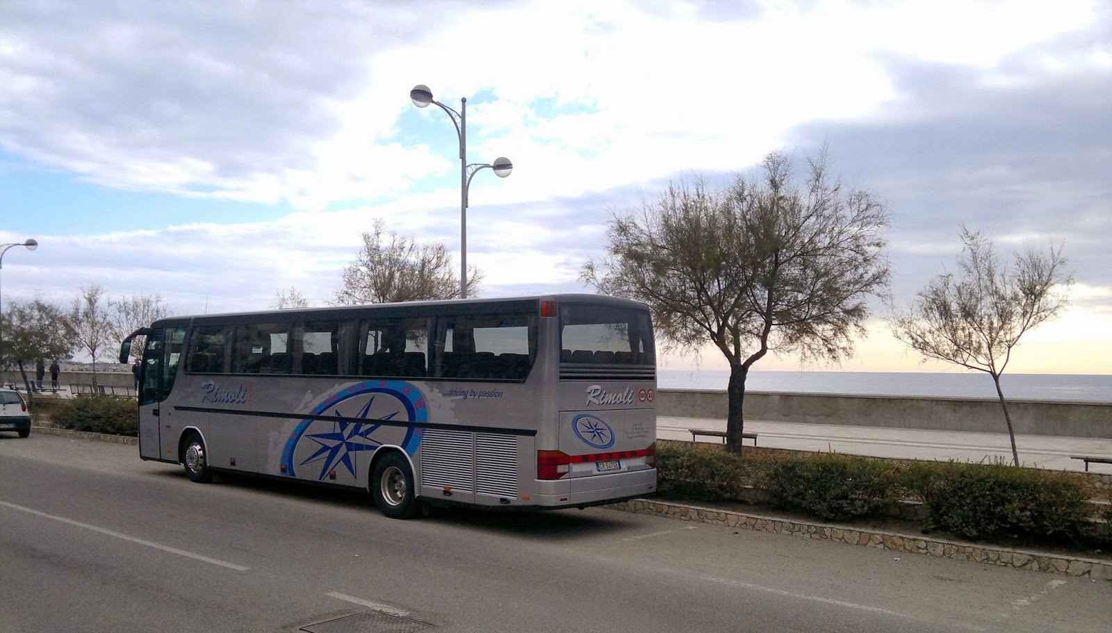 Kassbohrer Setra 300