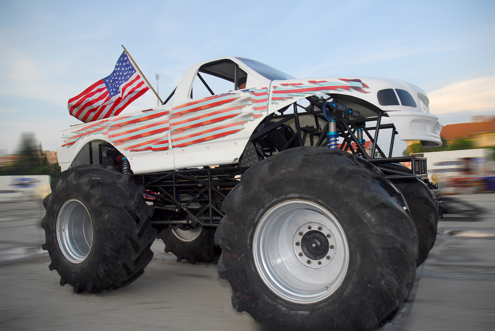 Noticias Alternativas - MONSTER TRUCK WALLPAPER - WALLPAPERS CARROS ...