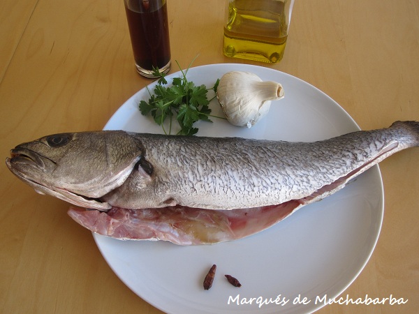 las recetas del marqués de muchabarba: CORVINA A LA ESPALDA