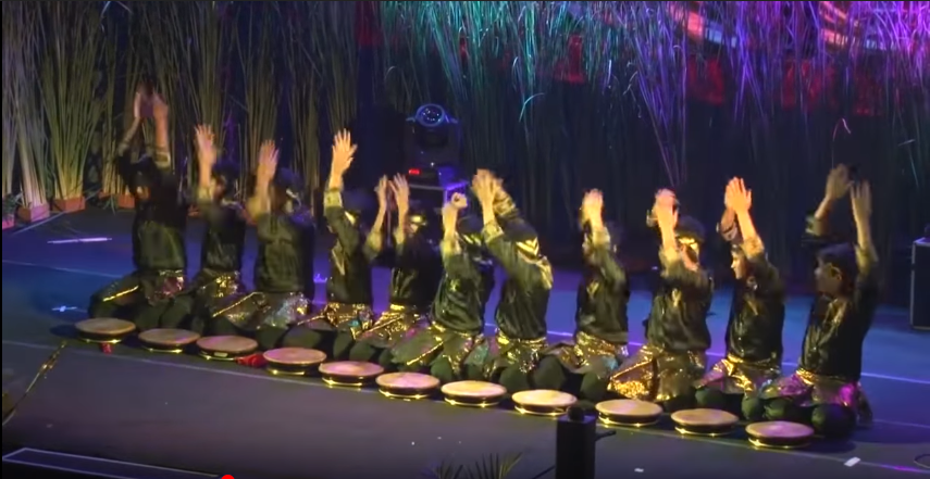 Belajar Tarian Rapa'i Geleng dari Aceh