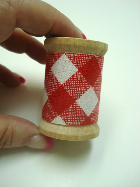 Bee In My Bonnet: Fabric Spools Tutorial...