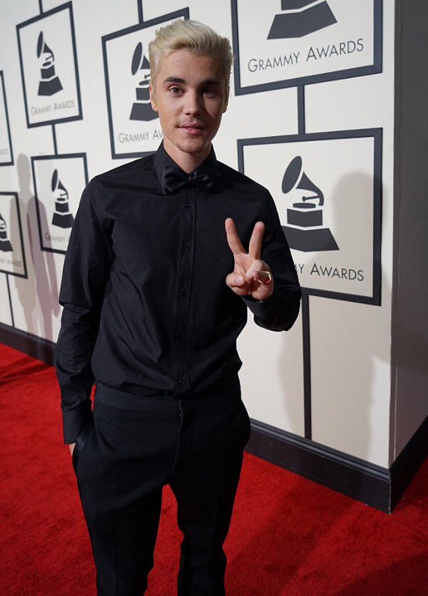 Justin Bieber en los premios 'GRAMMYs 2016' ~ Justin Bieber Noticias