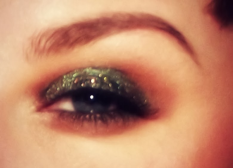 Neala: MAC 'Club' Eyeshadow Dupes