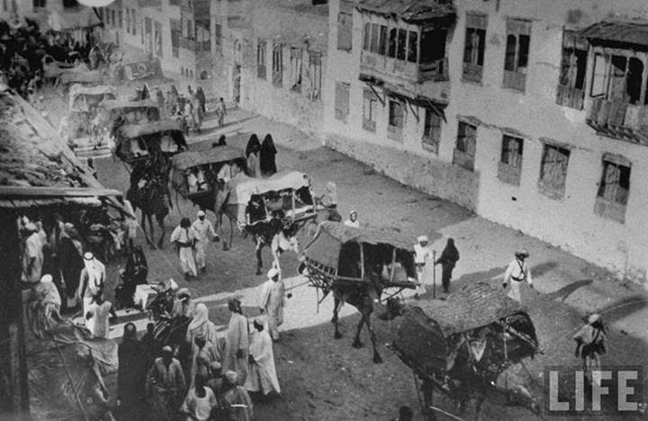 Islam Miracles: A Unique Picture Camel Caravan of Hajj Pilgrims ...