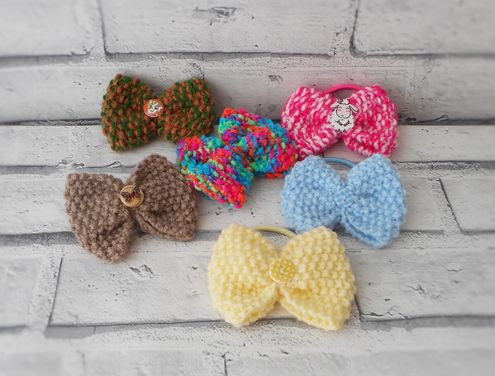 Kwirky Knits UK: Knit a bow