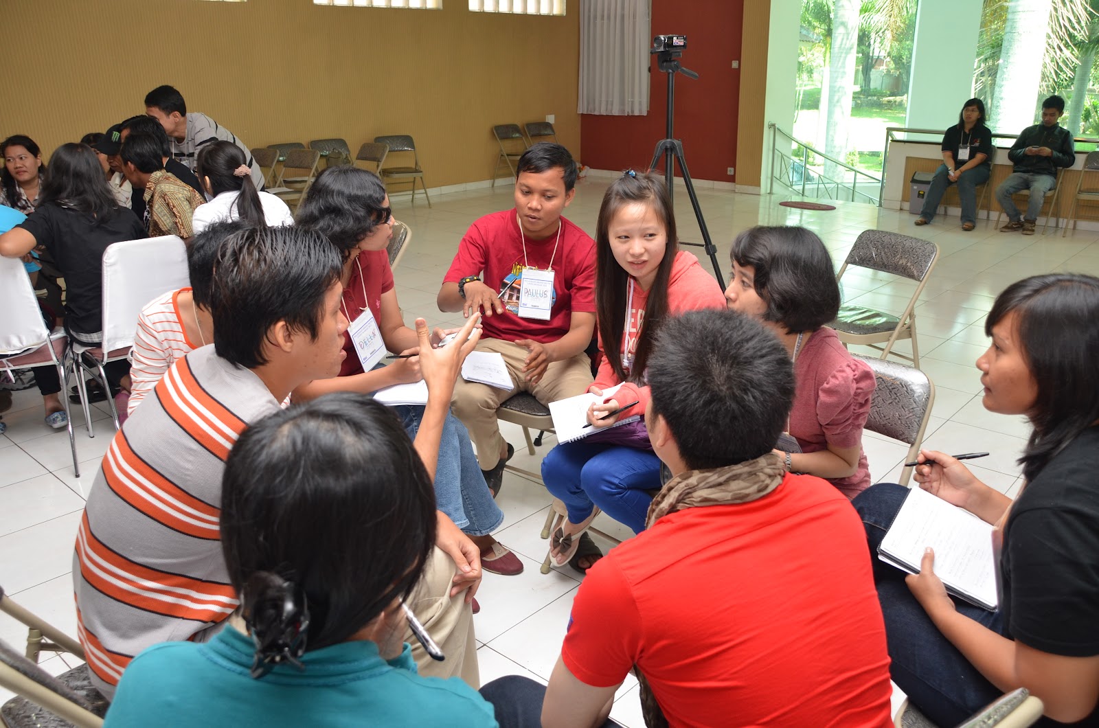 WinterGirl: PRINSIP-PRINSIP DAN MEKANISME DALAM BERDISKUSI