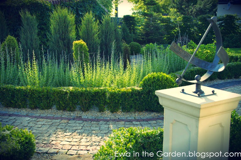 Ewa in the Garden: 17 Photos of Provençal Garden designed by Ewa Maria ...