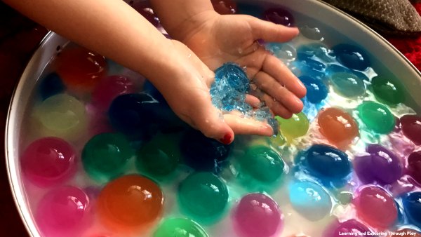 Learning and Exploring Through Play: Giant Water Beads
